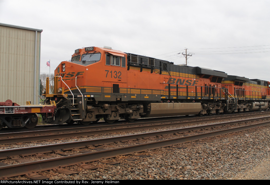 BNSF 7132 (1)
